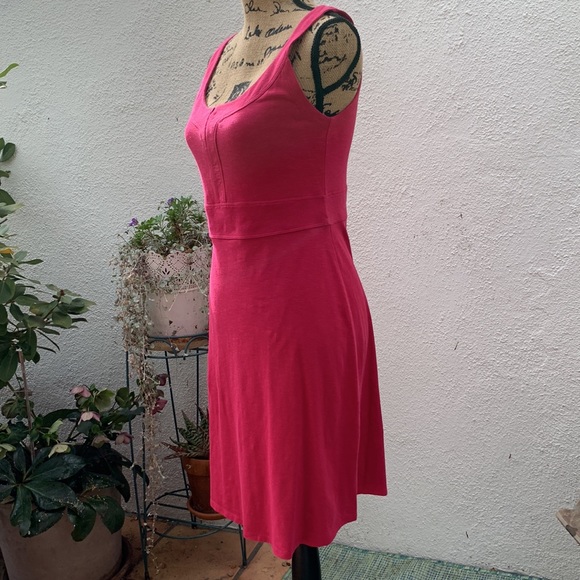 REI | Dresses | Rei Summer Dress In Raspberry Lets Walk On The Beach ...